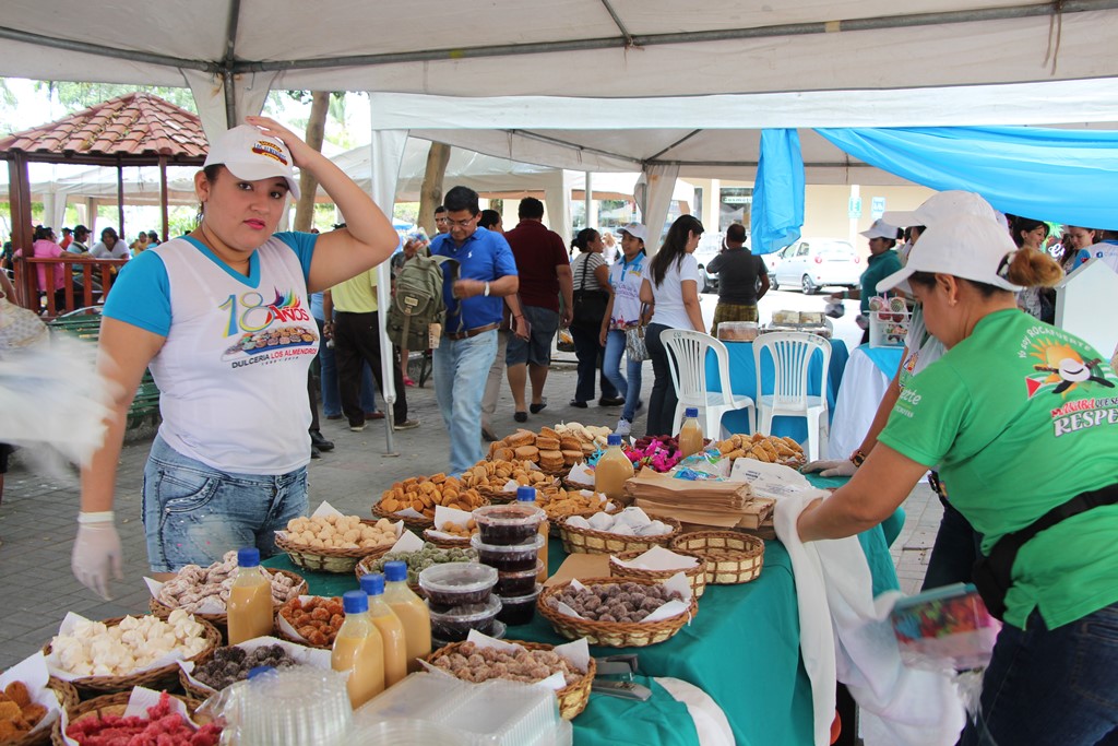 Manabí en una muestra de su comida típica – REVISTA DE MANABÍ