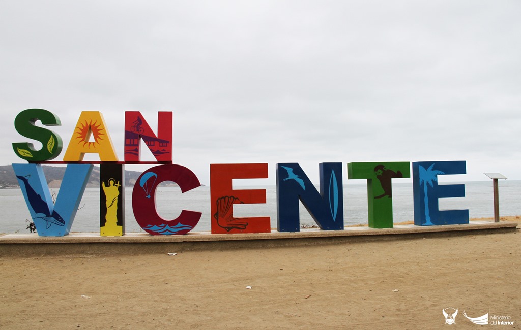 Letrero tridimensional San Vicente – REVISTA DE MANABÍ