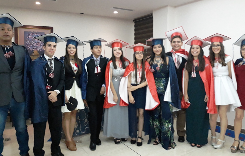 Grado de inglés, los graduados – REVISTA DE MANABÍ