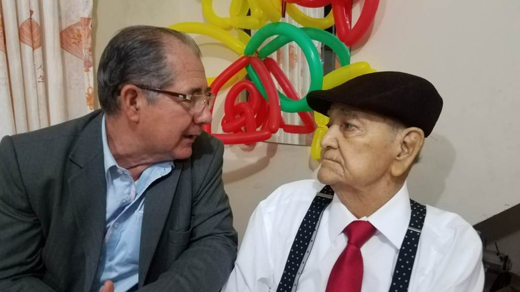 El vuelo eterno de don Isauro, padre de Carlos, el autonomista ...