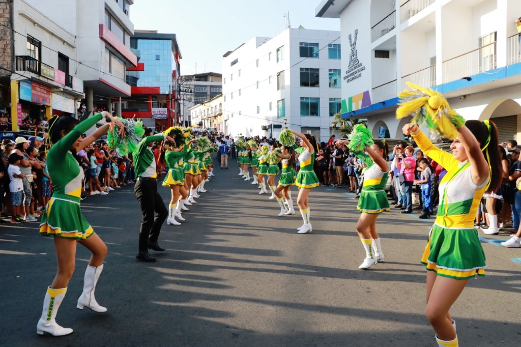 Fiestas por aniversario 100 de Manta en feriado nacional – REVISTA DE ...