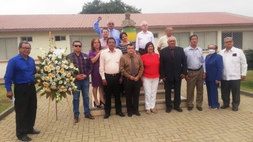 Recordando a estudiantes de Chone, muertos cuando defendían la ...