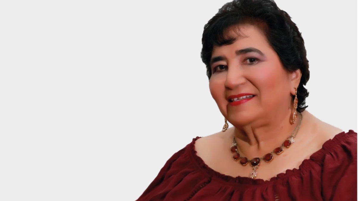 Lady Párraga y su “Libro emotivo de principio a fin” – REVISTA DE MANABÍ